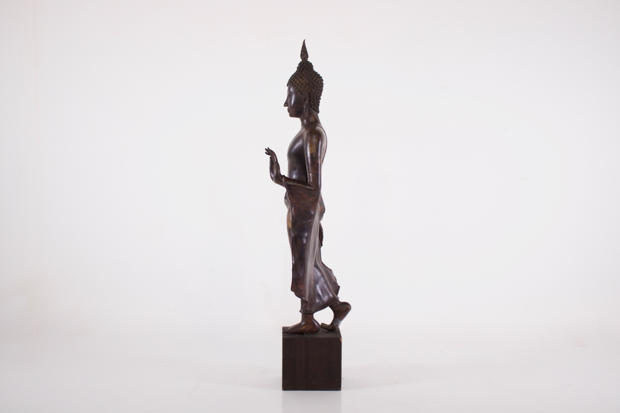 Walking Buddha' Sukhothai in bronze - Meubles Vintage